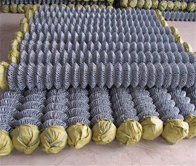 Anping Diamond Brand Galvanized / PVC Coated Chain Link Fence / Chain ...